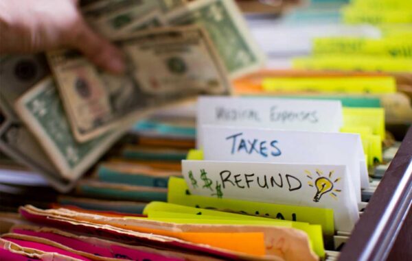 Picking The Best Way to Teach Your Kids About Taxes